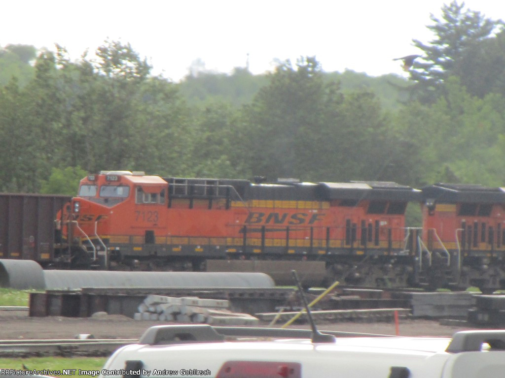 BNSF 7123